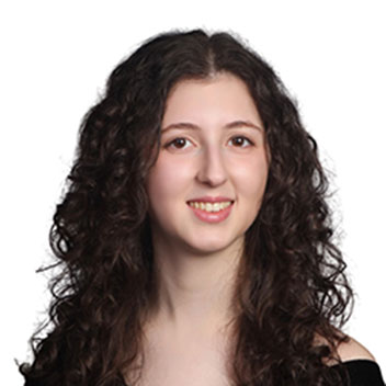 Peer Tutor Ava Bernstein